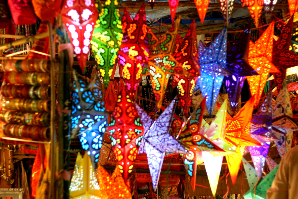 Saturday Night Market in Arpora [Video] — Goa Villa