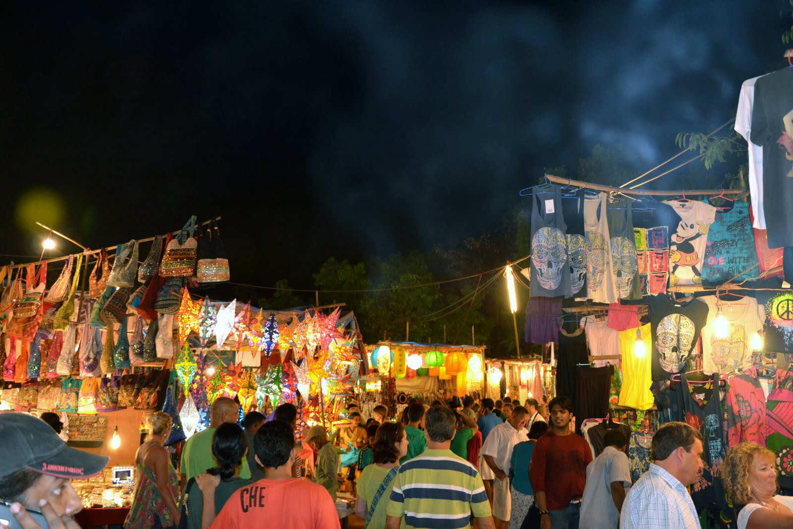 Saturday Night Market in Arpora [Video]